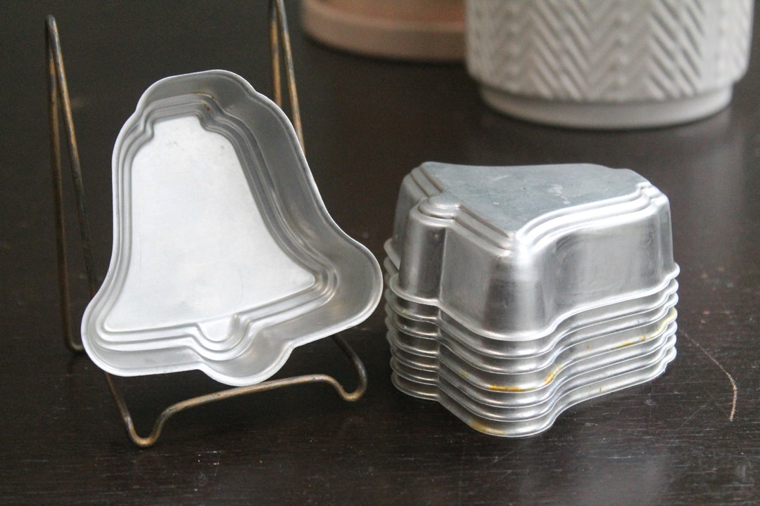 Eight 8 Bell Tin Jello Molds Individual Vintage Bell Shaped Aluminum ...