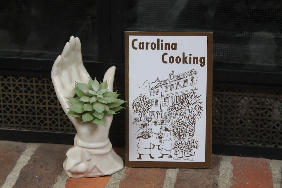 Carolina Cooking Cookbook 1977 Charleston Post Card Co South Carolina ...