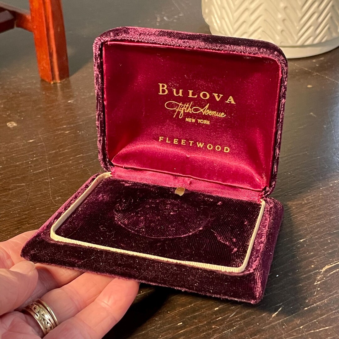 Bulova Watch Box for Fifth Avenue New York Fleetwood Model Wristwatch ...