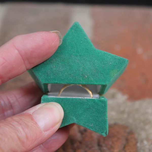 Star Engagement Ring - Etsy
