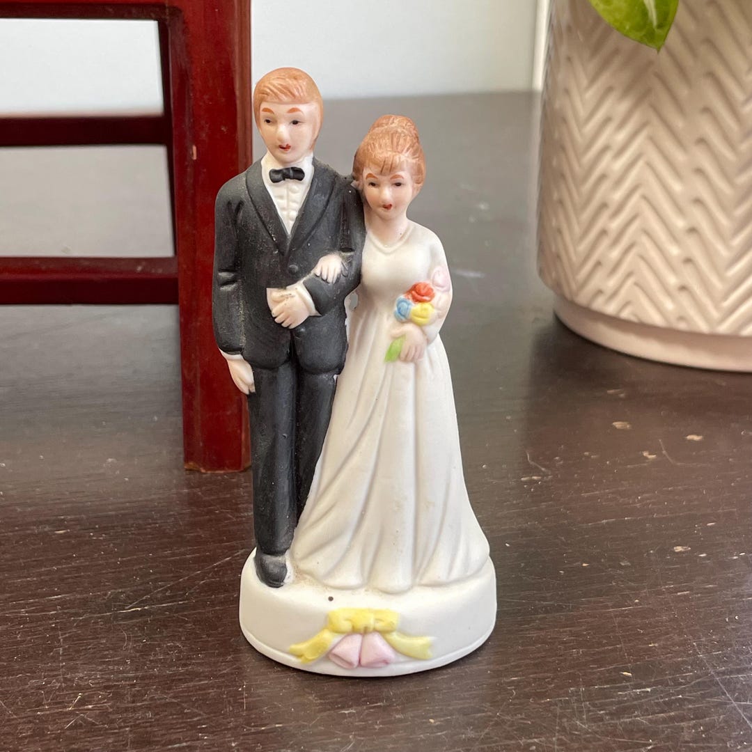 Porcelain Wedding Cake Topper Traditional Bride & Groom Ceramic ...