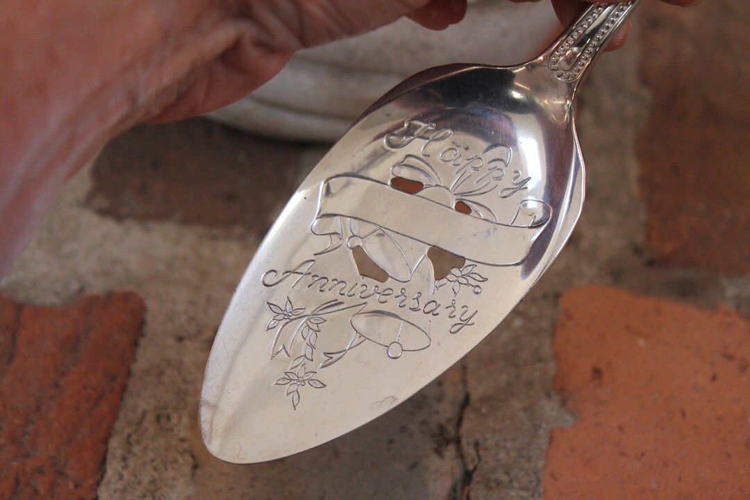 Oneida "happy Anniversary" Silver Plate Cake Server "patrician" 1975 ...