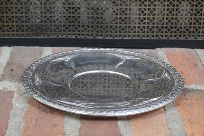 Fantasy Tudor Plate Silver Plate Tray or Server 11 Round - Etsy