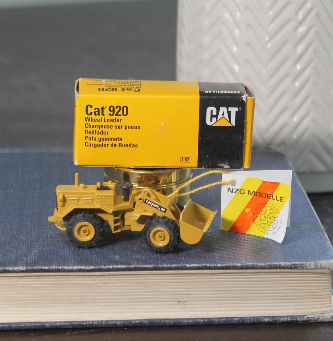 Cat 920 Wheel Loader NZG Yellow Box Made in Germany W/ Hang Tag ...