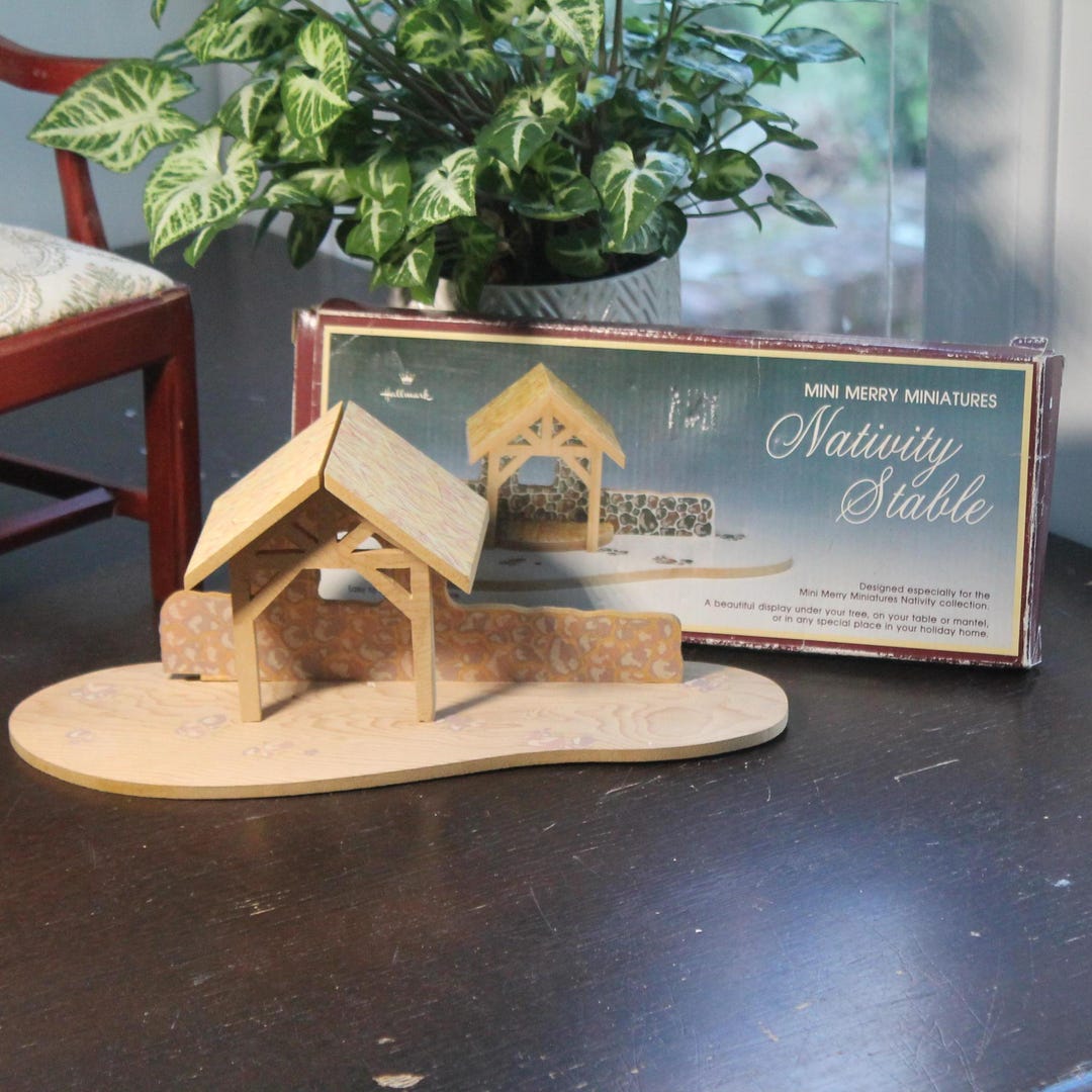 Hallmark 1988 Nativity Stable in Box Designed for Mini Merry Miniatures ...