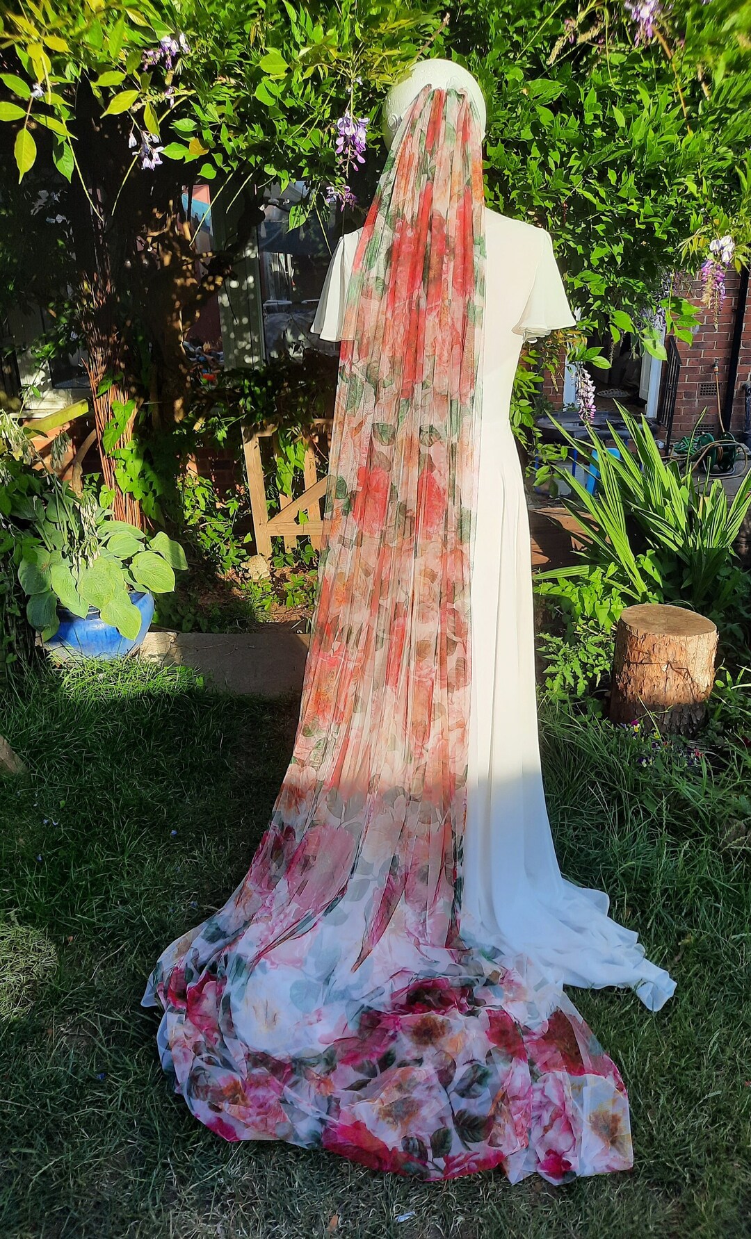 Rosa. Romantic Red Rose Wedding Cape or Veil / Floral Bridal Cape ...