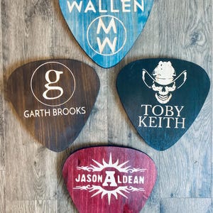 Music Room Decor, Band & Artist Sign, Wall Decor, Guitar Pick Sign ...