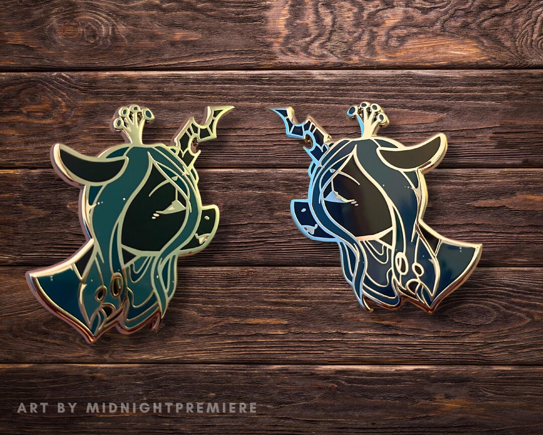 Queen Chrysalis Kissing Enamel Pin | 2" MLP Now Kiss: an Enamored Equestrian Enamel Pin Project ...