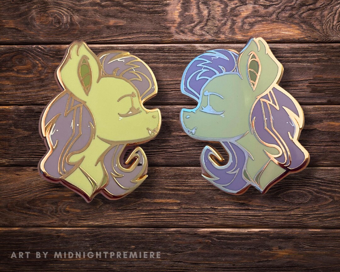 Flutterbat Kissing Enamel Pin | 2" MLP Now Kiss: an Enamored Equestrian Enamel Pin Project | Fim ...