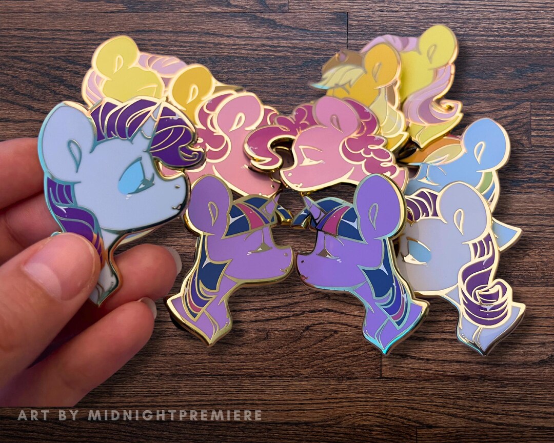 The Mane 6 Kissing Enamel Pins | 2" MLP Now Kiss: an Enamored Equestrian Enamel Pin Project ...