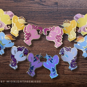 The Mane 6 Kissing Enamel Pins | 2" MLP Now Kiss: an Enamored Equestrian Enamel Pin Project ...