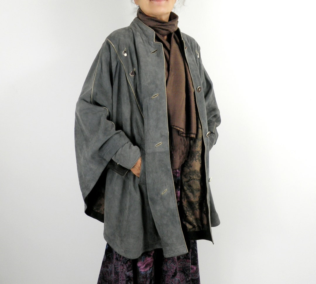 1970s Grey Suede Cape / Cloak by Leder Bar Size M / L EU 46 Classic ...