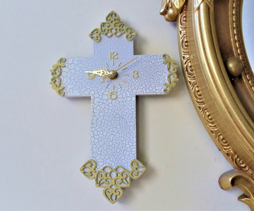 Wall Cross Clock, Vintage Crucifix Quartz Wall Clock, White & Gold Tone ...