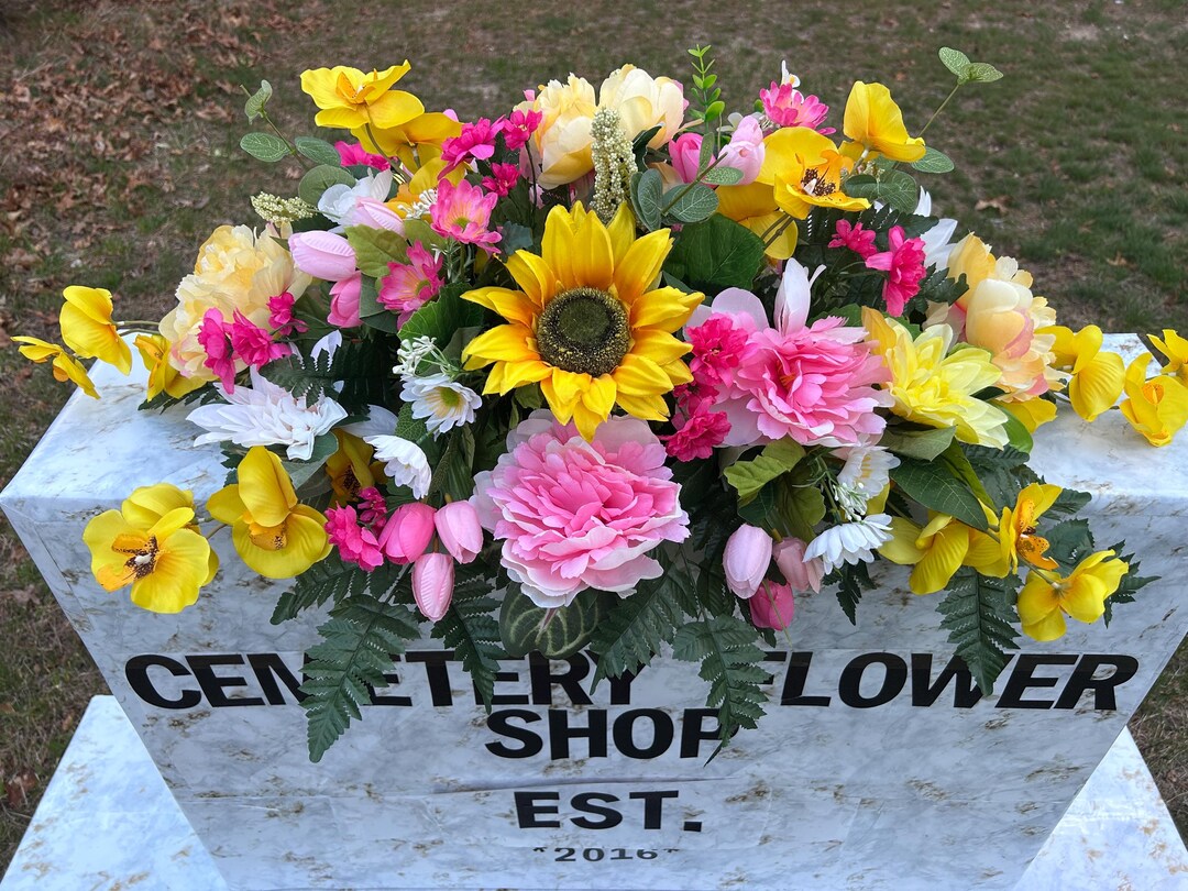 Spring Cemetery Flowers - Cemetary Flowers - Flowers for Grave ...