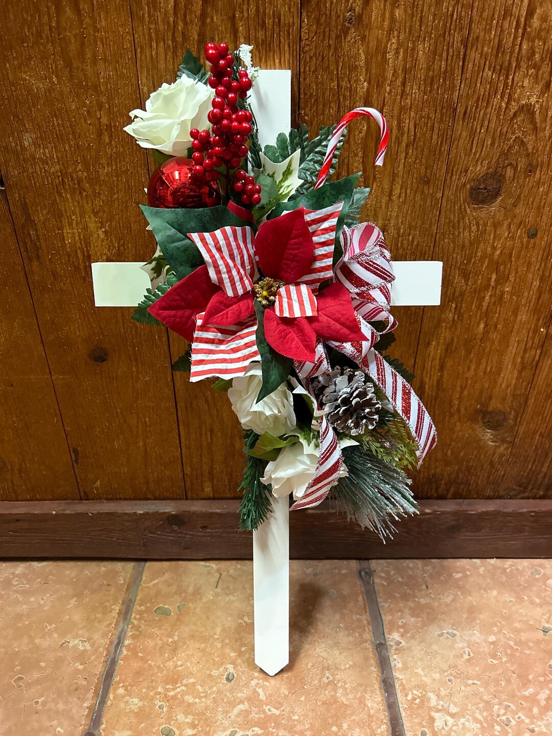 Cemetery Cross - Cemetary Flowers - Grave Decoration - Christmas - Xmas ...