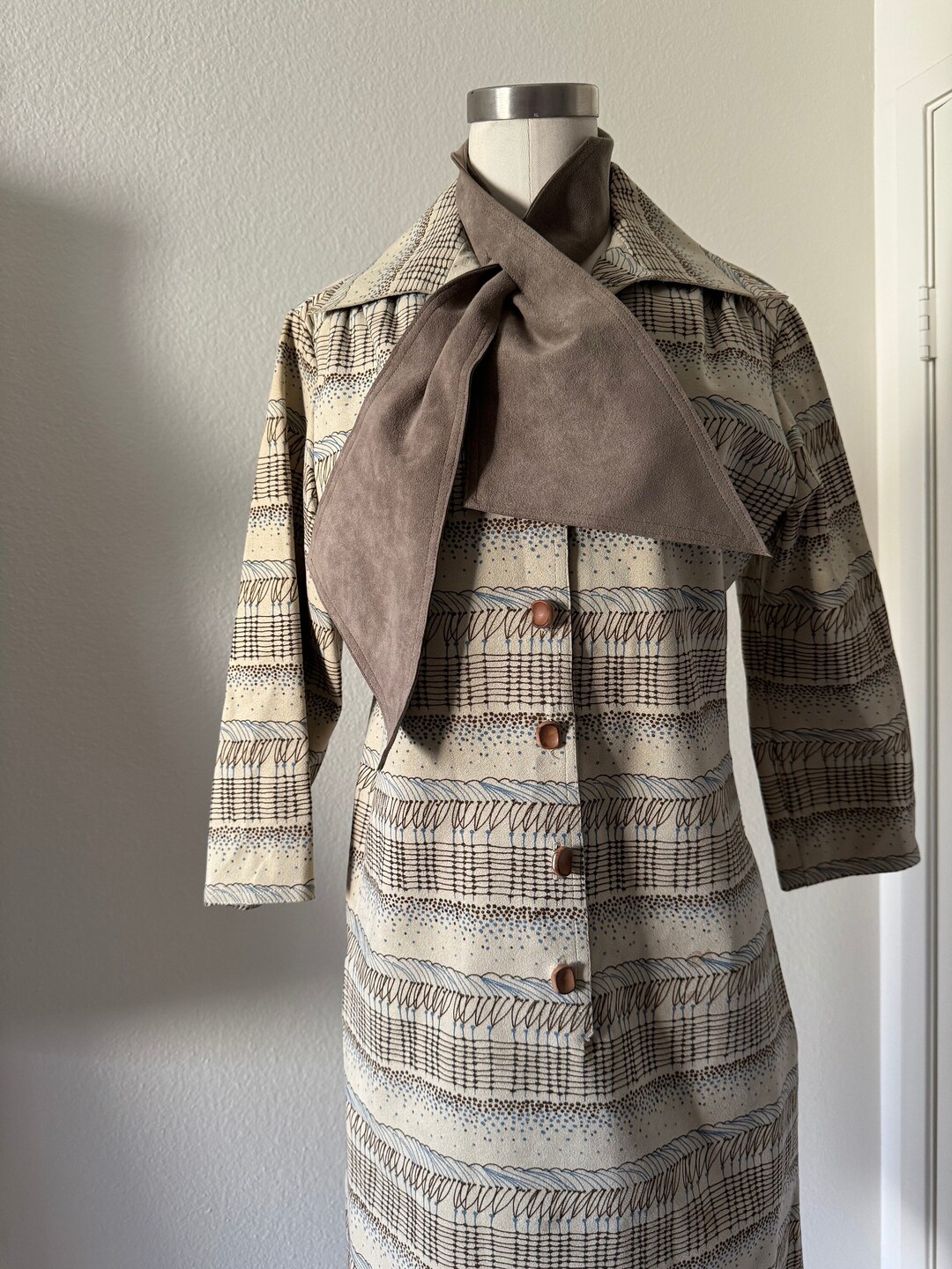 Vintage 60s 70s Mod Micro Suede Dress/housecoat With Wingtip Collar ...