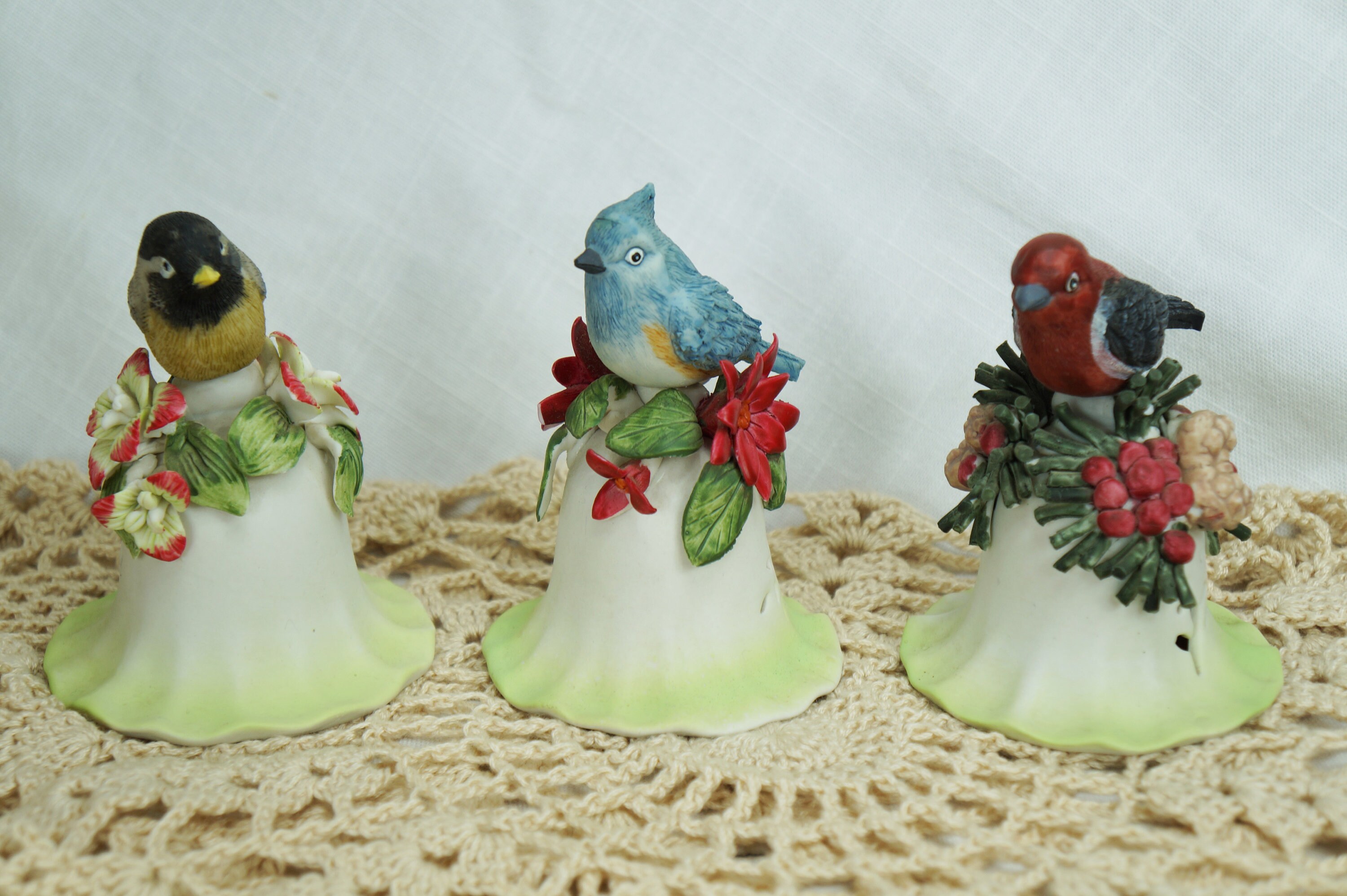 Vintage Bird Figurine Set/bird Bells/bisque - Etsy