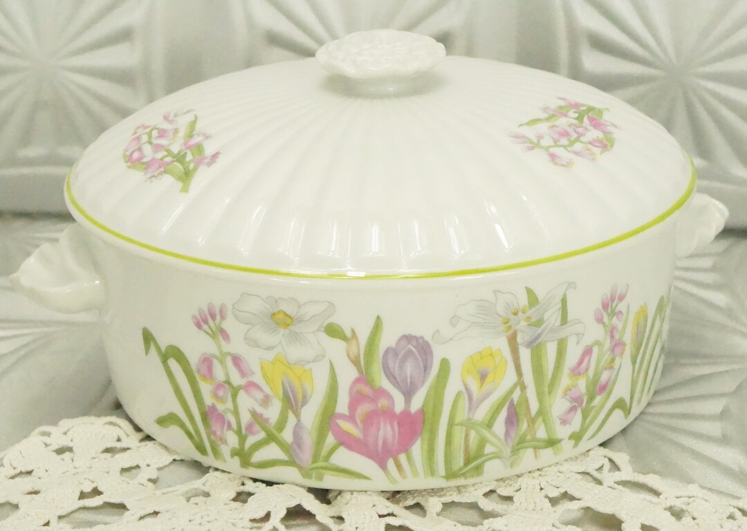Porcelain Casserole Dish From Japan/crocus/shafford/one Quart/covered ...