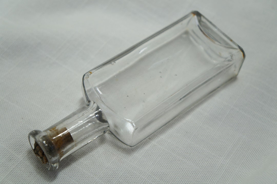 Small Old Glass Medicine Bottle/vintage Apothecary Bottle/bottle With ...