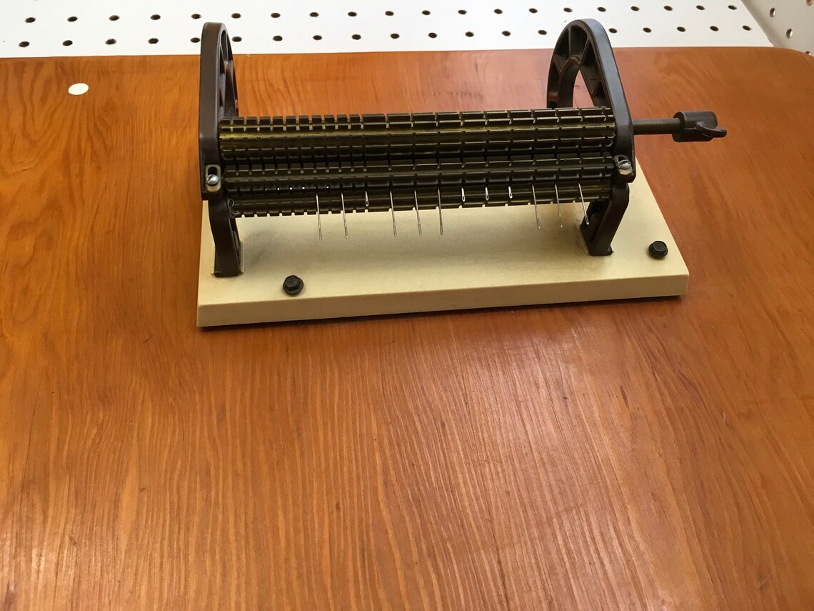 READ 16 Needle Pleating/smocking Manual Machine-vintage - Etsy UK