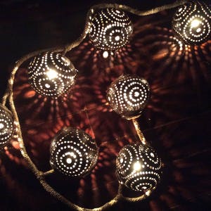 7 Balls Hanging Lamp Made of Coconut Shell Bedroom Lamp Light Coconut ...