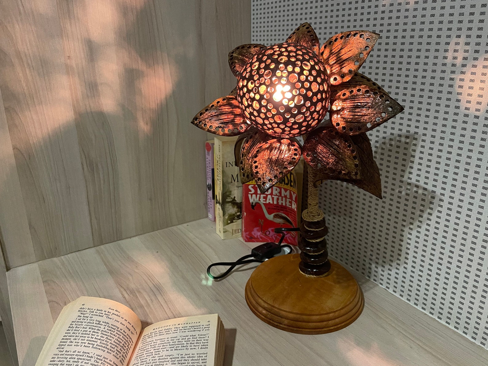 Sunflower Coconut Lamp Coconut Tree Shell Bedroom Lamp Tree Table Light ...