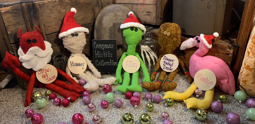 Christmas Misfits | Alien | Mummy | Flamingo | Ghost | Gingerbread Man ...