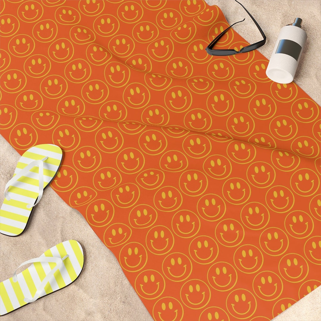 Smiley Face Towel - Cute Happy Face Hand Towel, Fun Bathroom Decor ...