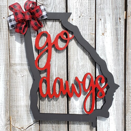 Go Dawgs Round Door Hanger - Etsy