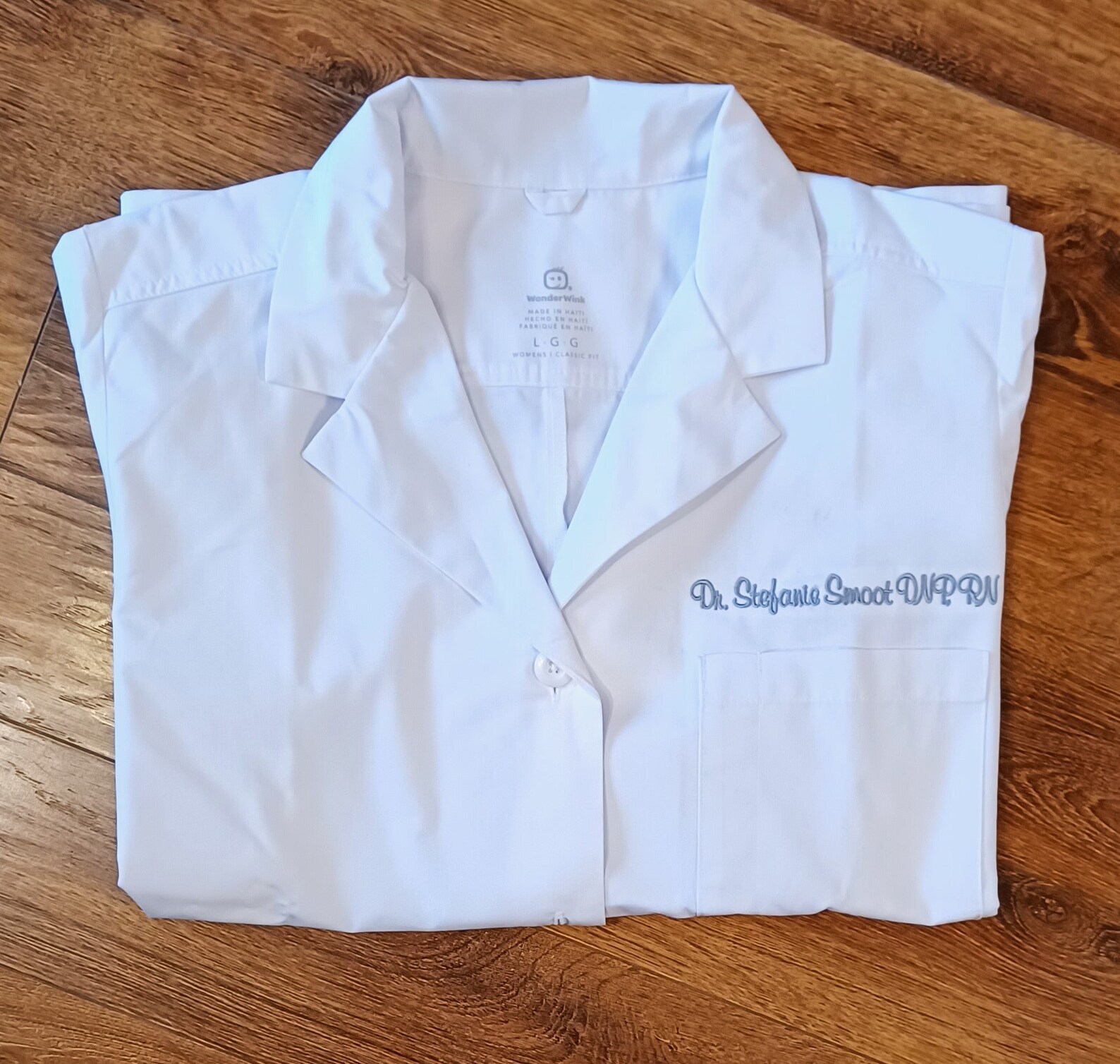 Custom Embroidered White Medical Lab Coat/women's Fit/wonder Wink Brand ...