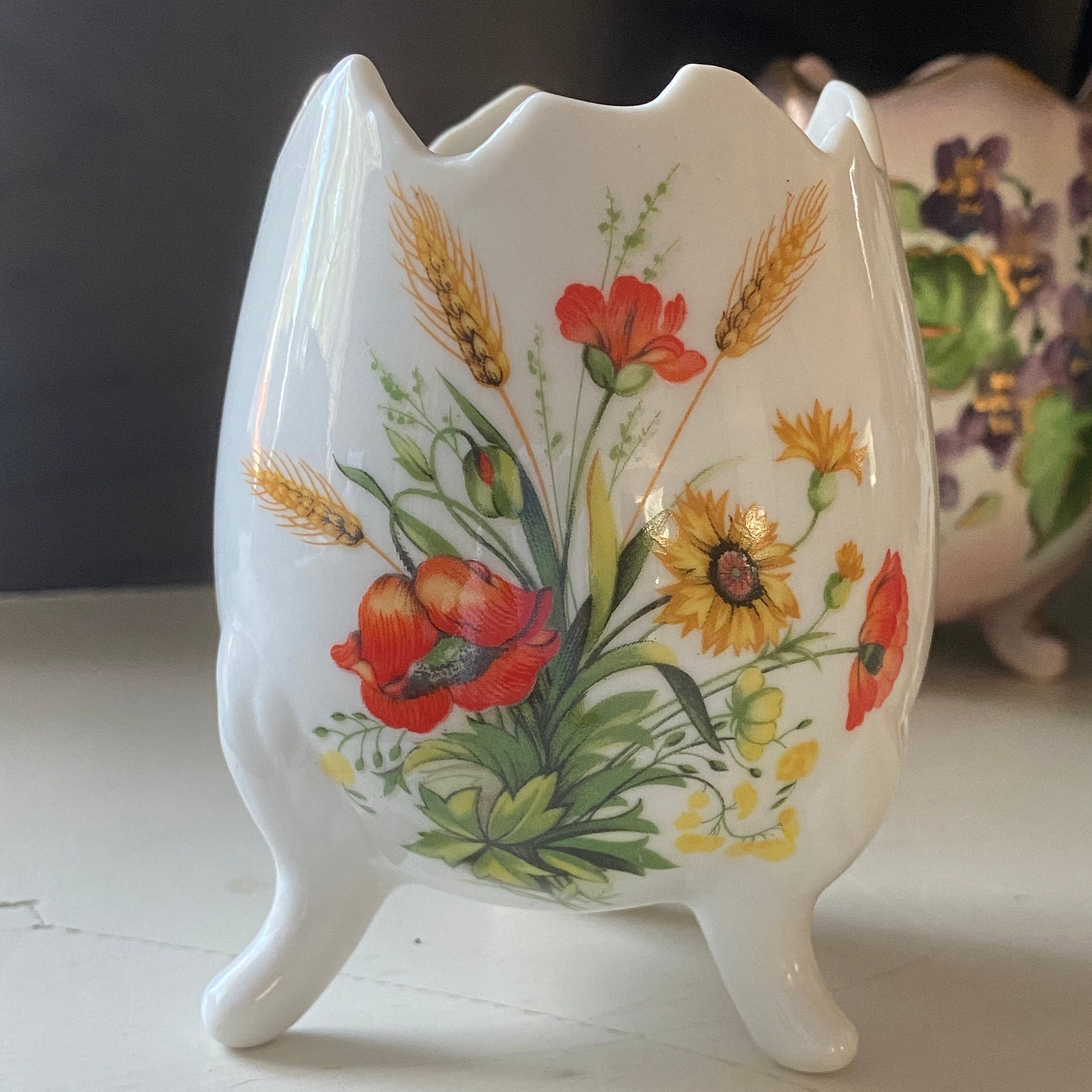 Ceramic "cracked Egg" Vases Hand-painted Floral and Gold Easter Decor ...