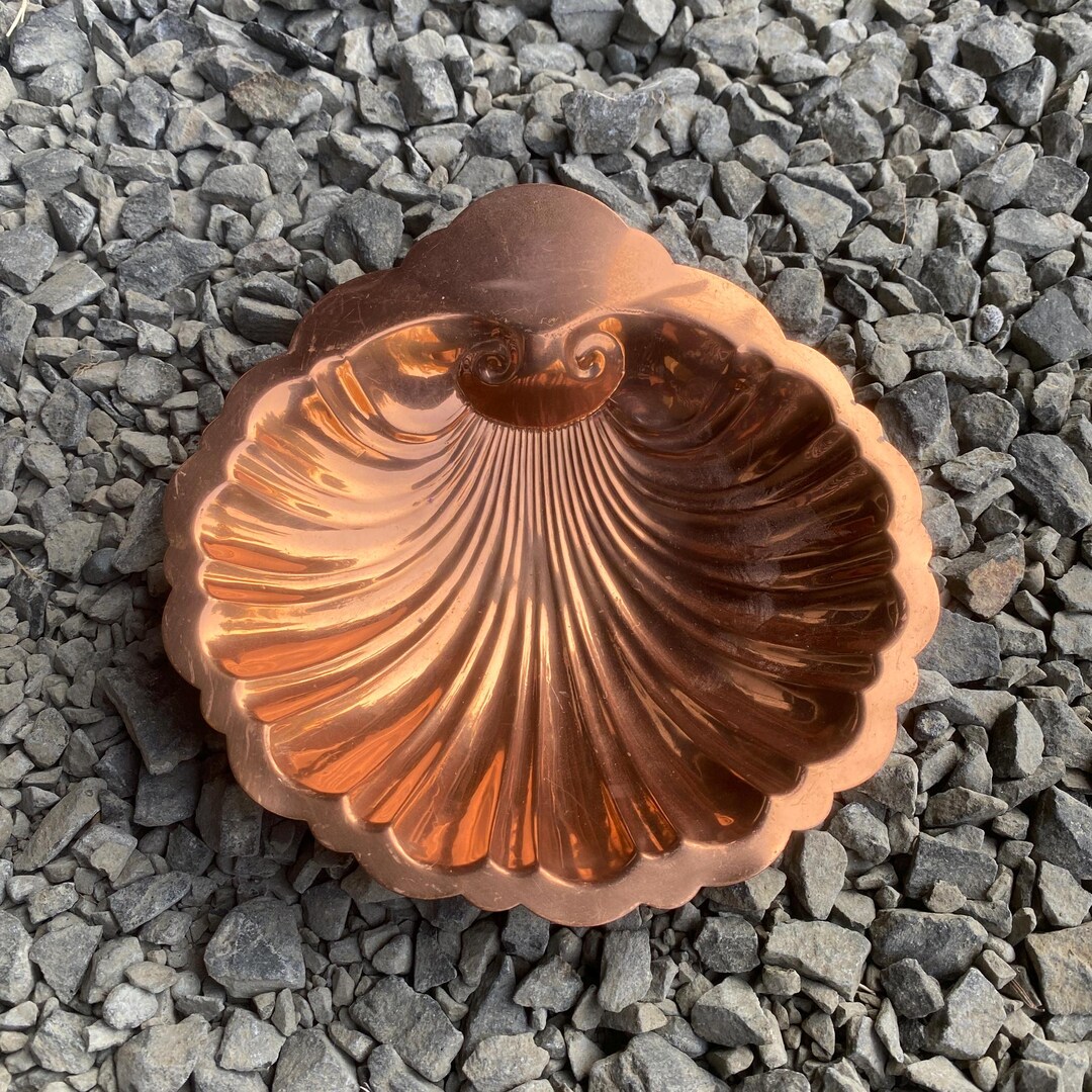 Vintage Soap Dish Scalloped Clam Shell Copper Ball-footed Coin Jewelry ...
