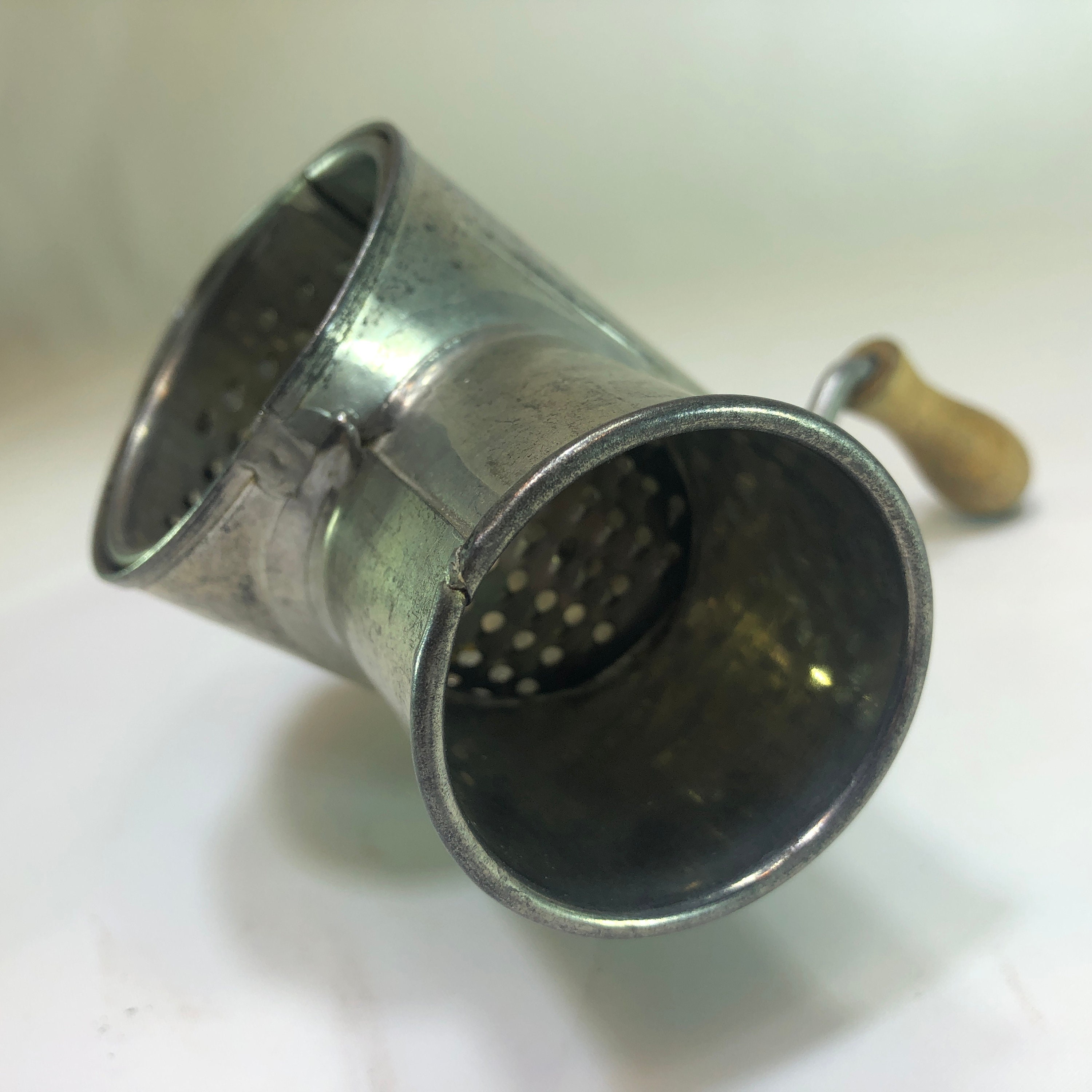 Antique Nut Grater Spice Chopper Mechanical Nutmeg Grinder Spice Mill ...