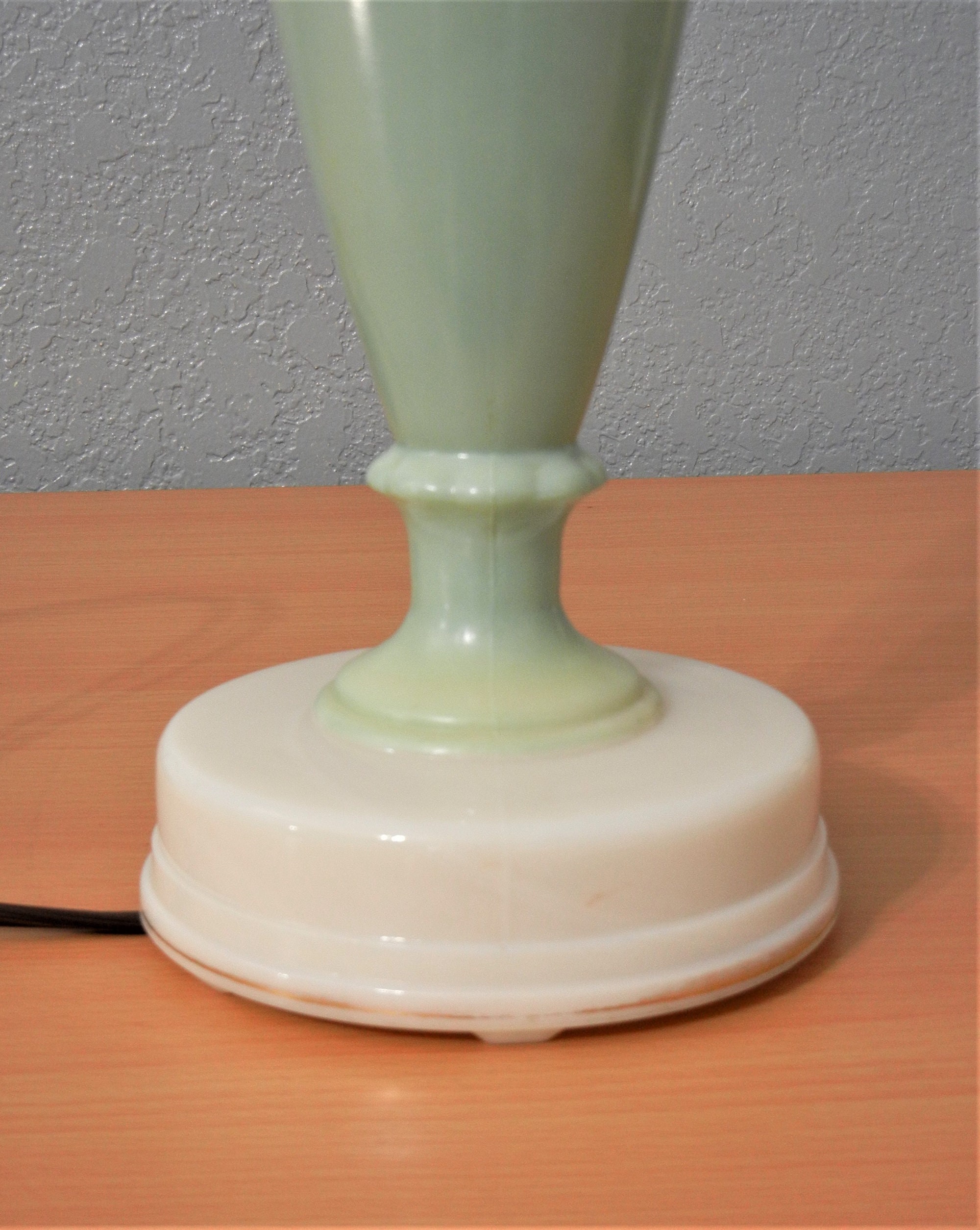 REWIRED RARE Vintage Aladdin Green Alacite Glass Art Deco - Etsy