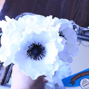 Handmade Edible Sugar Anemone Flower Cake Topper Decorations - Etsy