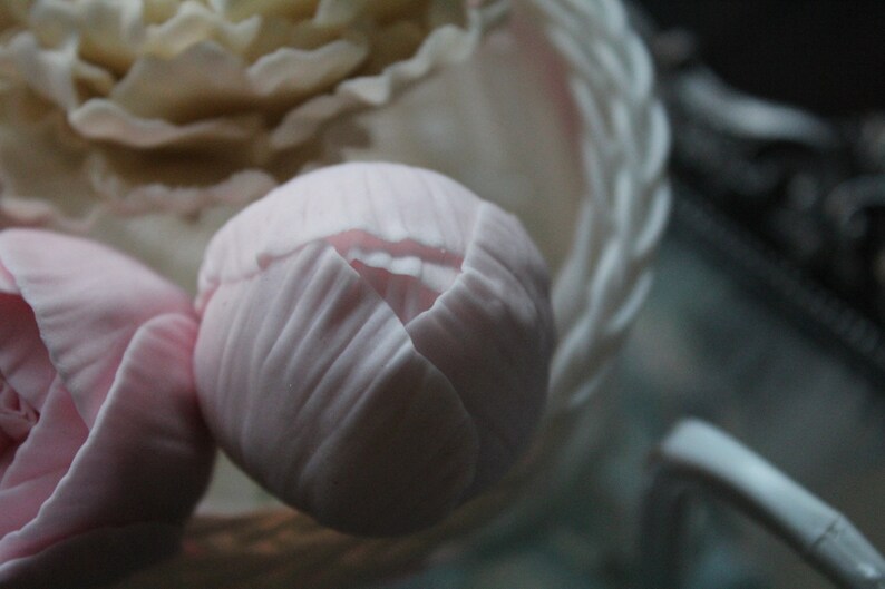 Handmade Edible Sugar CLOSED PEONY Flower Cake Topper Decorations ...