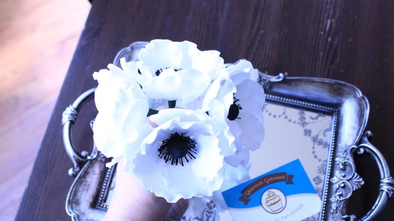 Handmade Edible Sugar Anemone Flower Cake Topper Decorations - Etsy