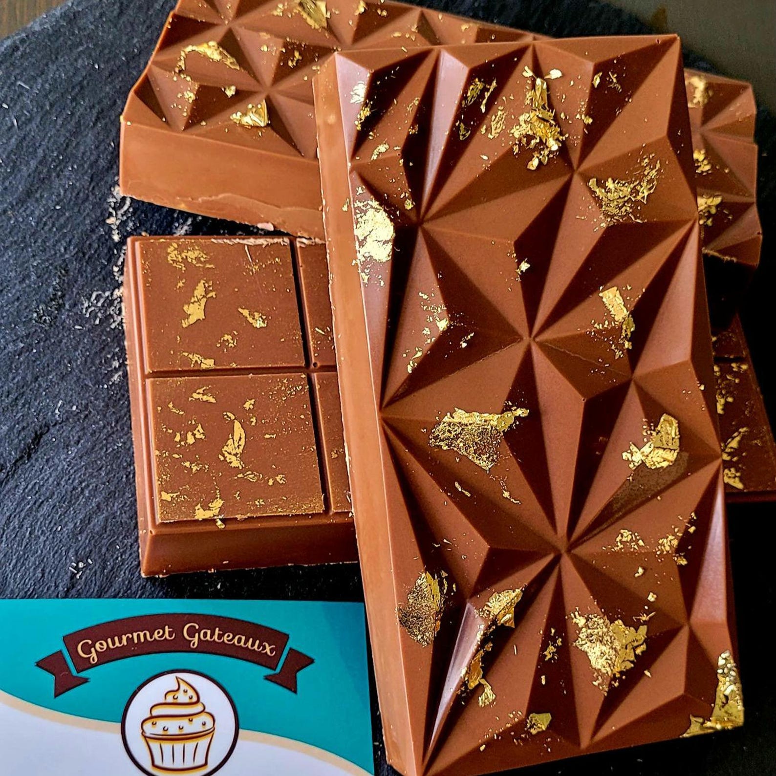 VIRAL DUBAI CHOCOLATE Bar, Luxury Chocolate Filled With Crispy, Crunchy ...
