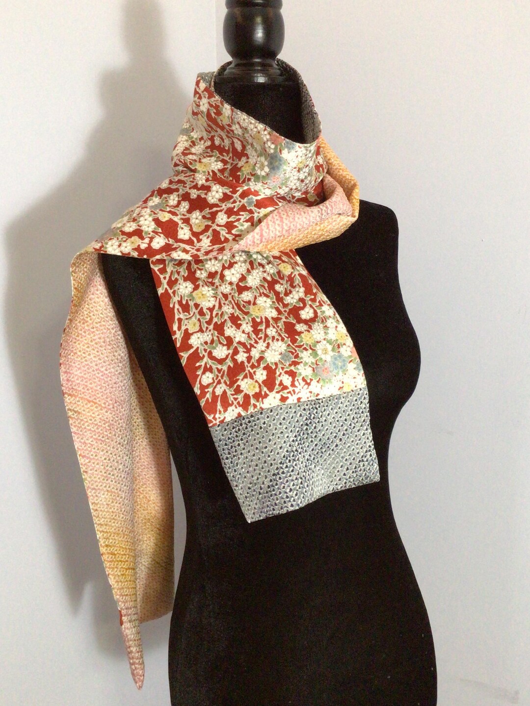 Vintage Japanese Silk Kimono Scarf With Gold KINDAMI. Long Scarf. - Etsy