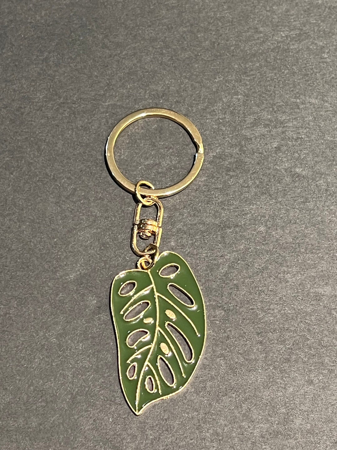 Monstera Adansonii Keychain Plant Gifts Monstera Laniata - Etsy