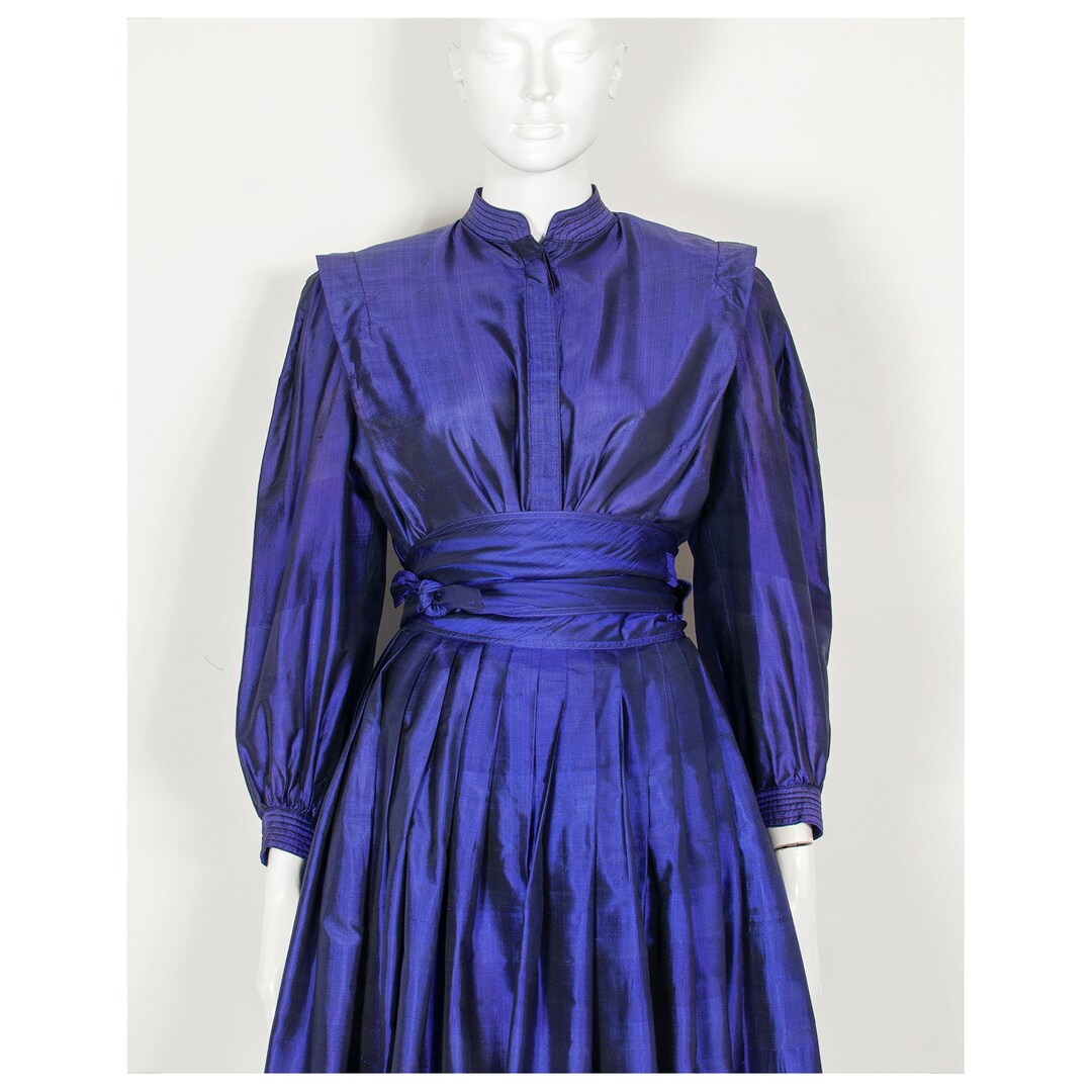 Rare Vintage 1978 Showpiece Vibrant Purple Changeant Silk PUCK & HANS 2 ...