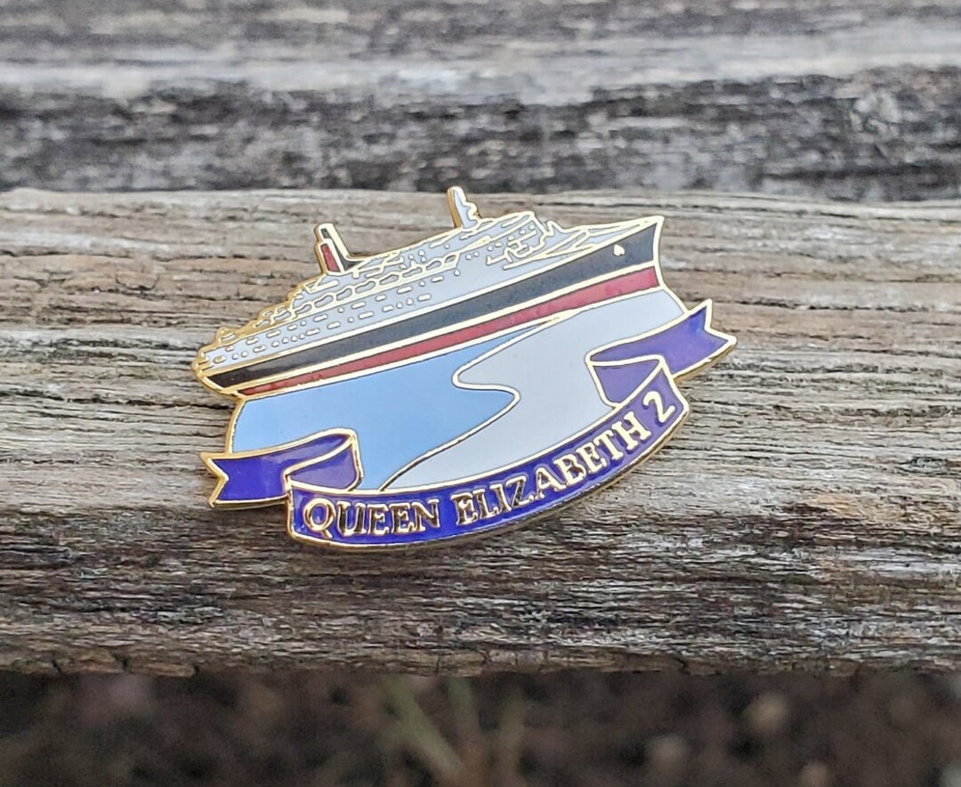 Vintage Queen Elizabeth II Pin. Gift for Mom, Anniversary, Birthday ...
