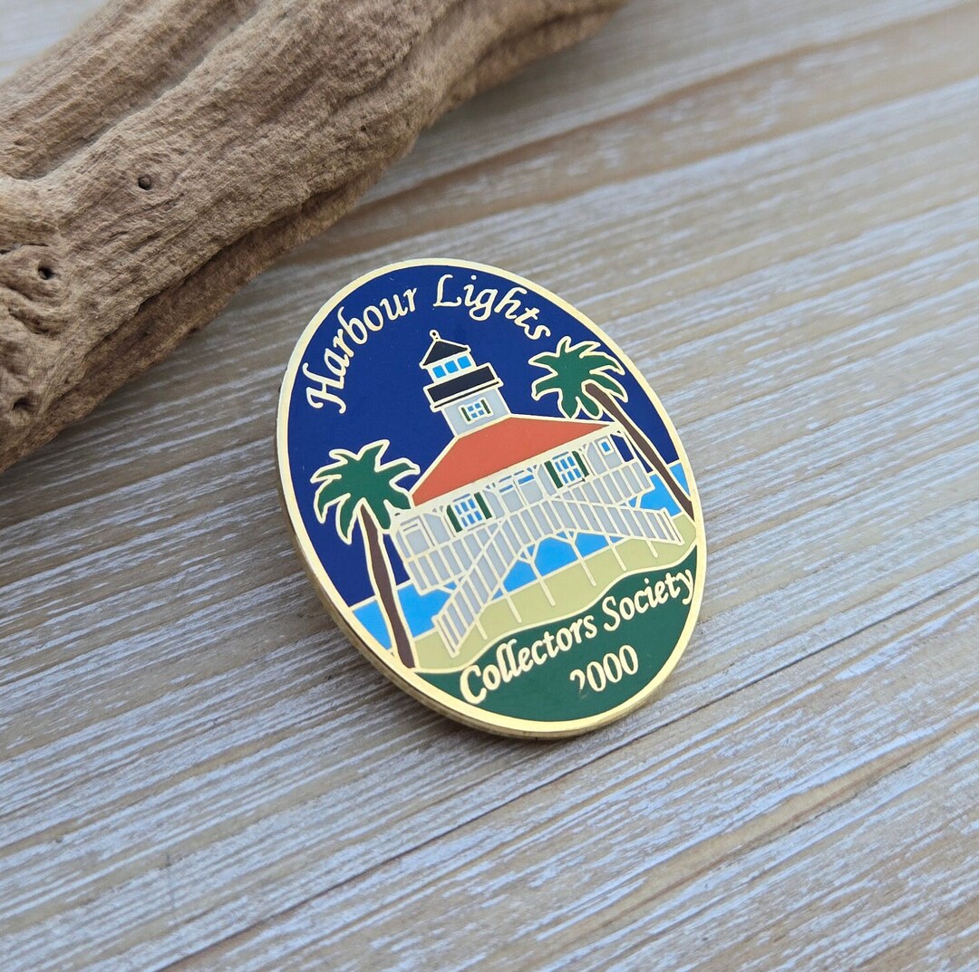 Vintage Harbour Lights Pin. Collectors Society. 2000. Massachusetts Pin ...