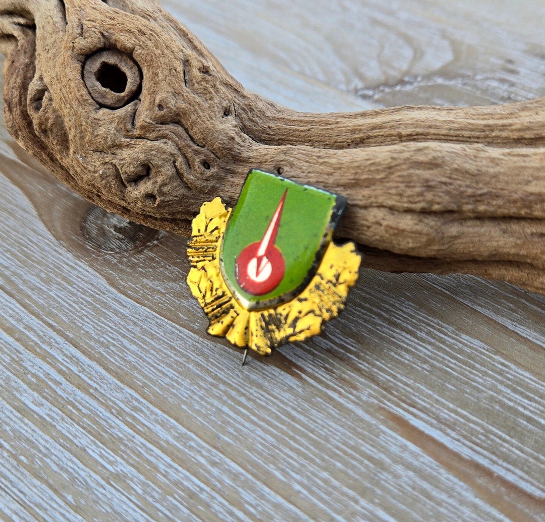 Vintage Jowett Javelin Pin. Classic Car Pin. Gift for Dad, Anniversary ...