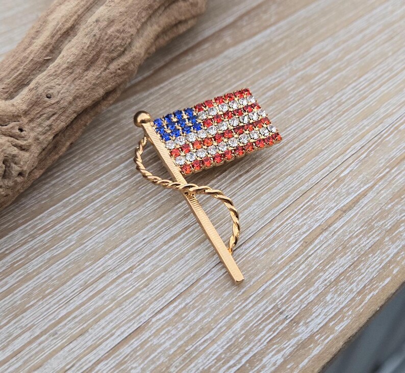 Vintage American Flag Pin. Gift for Dad, Mom, Independence Day ...