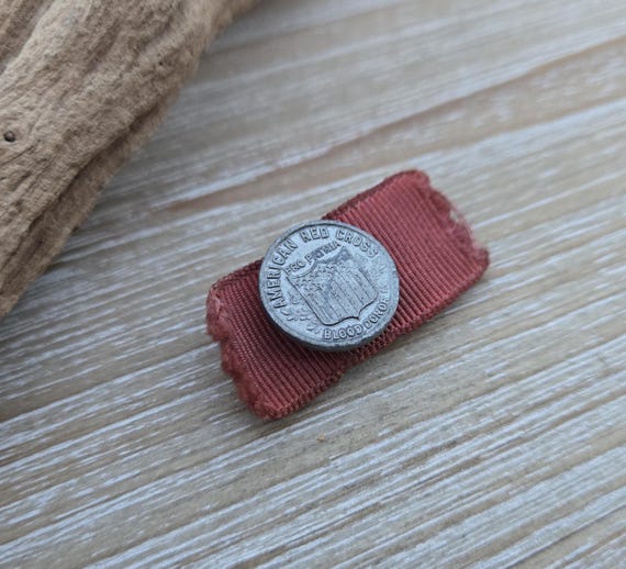 Vintage 1940s Blood Donor Pin. Unique WWII Collectabl… - Gem