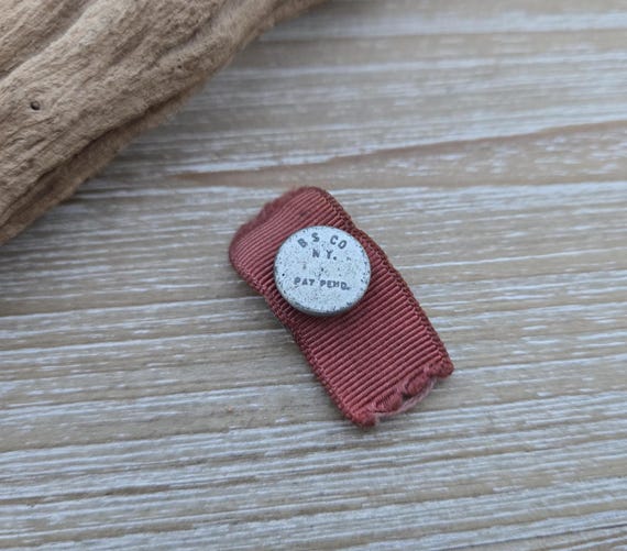 Vintage 1940s Blood Donor Pin. Unique WWII Collectabl… - Gem