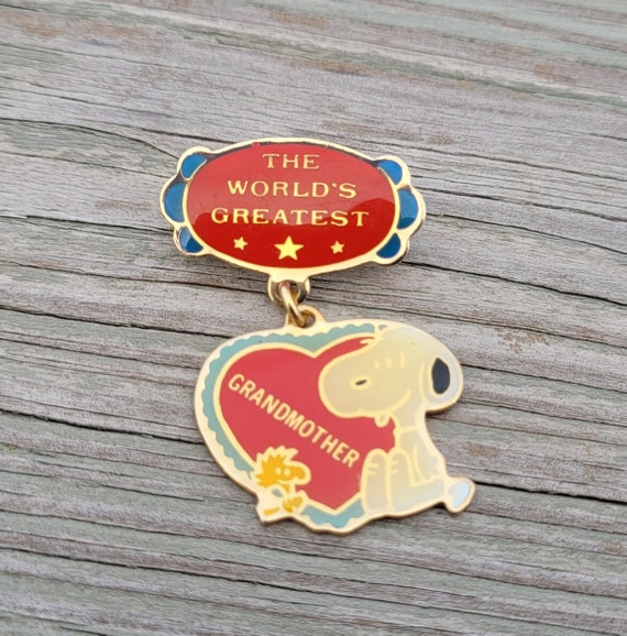 Vintage snoopy pin. worlds - Gem