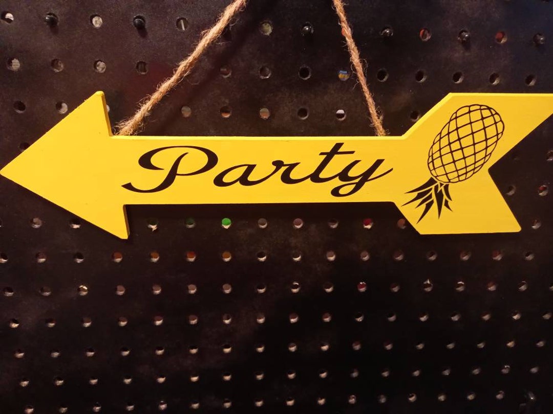 Arrow Pineapple Swingers Party Sign - Etsy