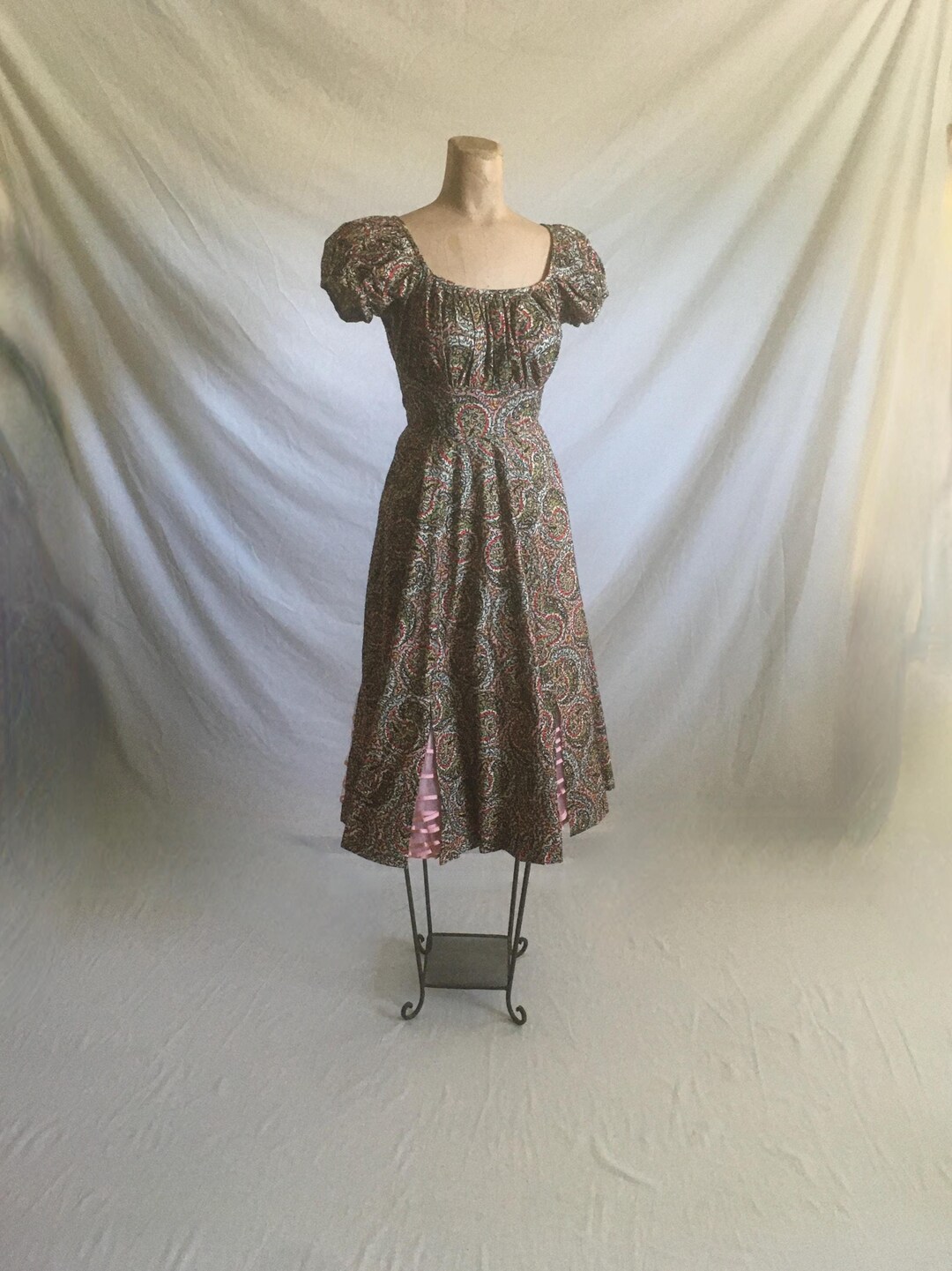 Vintage 50s Milkmaid Dress Handmade Paisley Squiggle Flocking Square ...